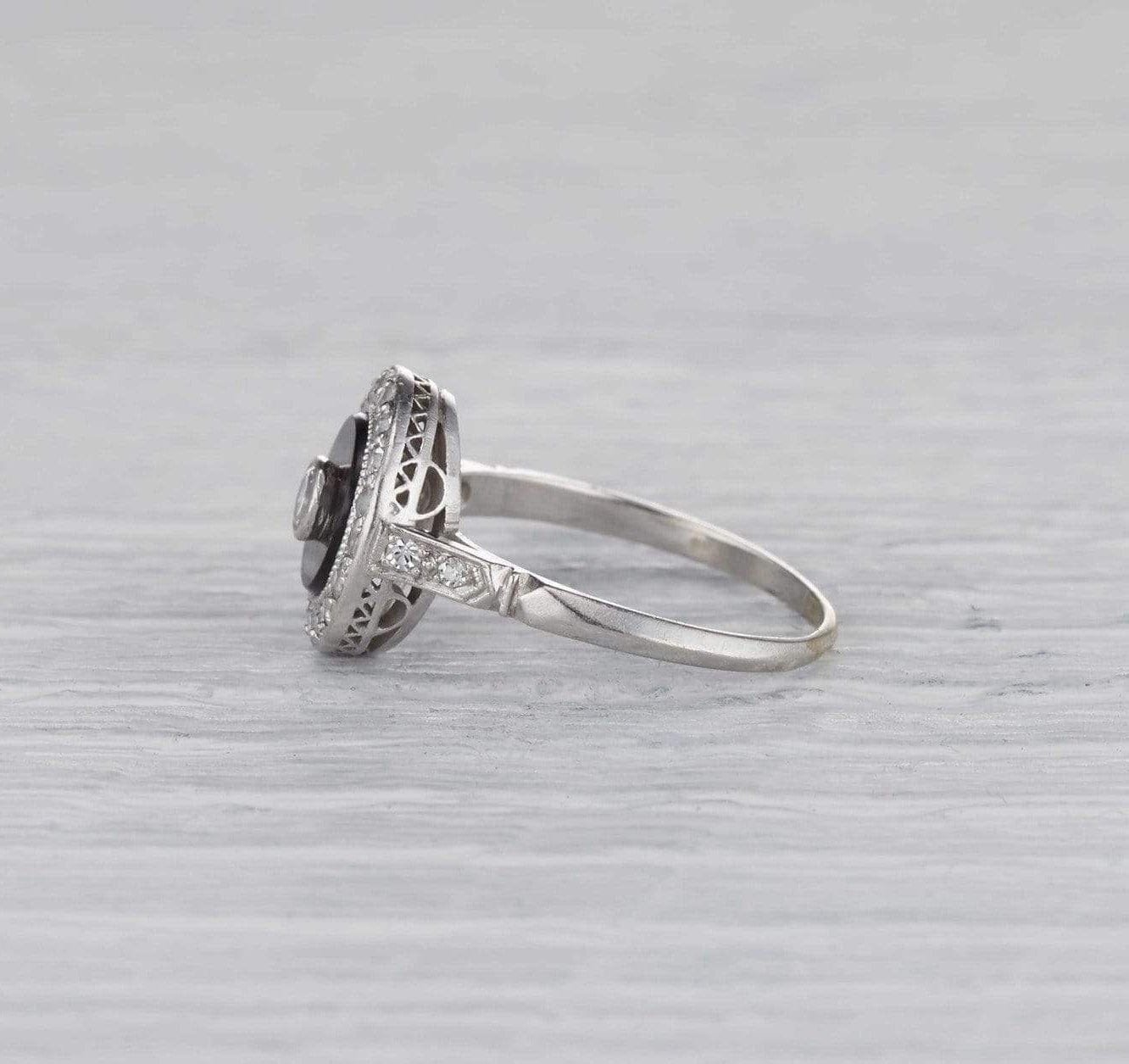 Art Deco Onyx Bullseye Ring – Erstwhile