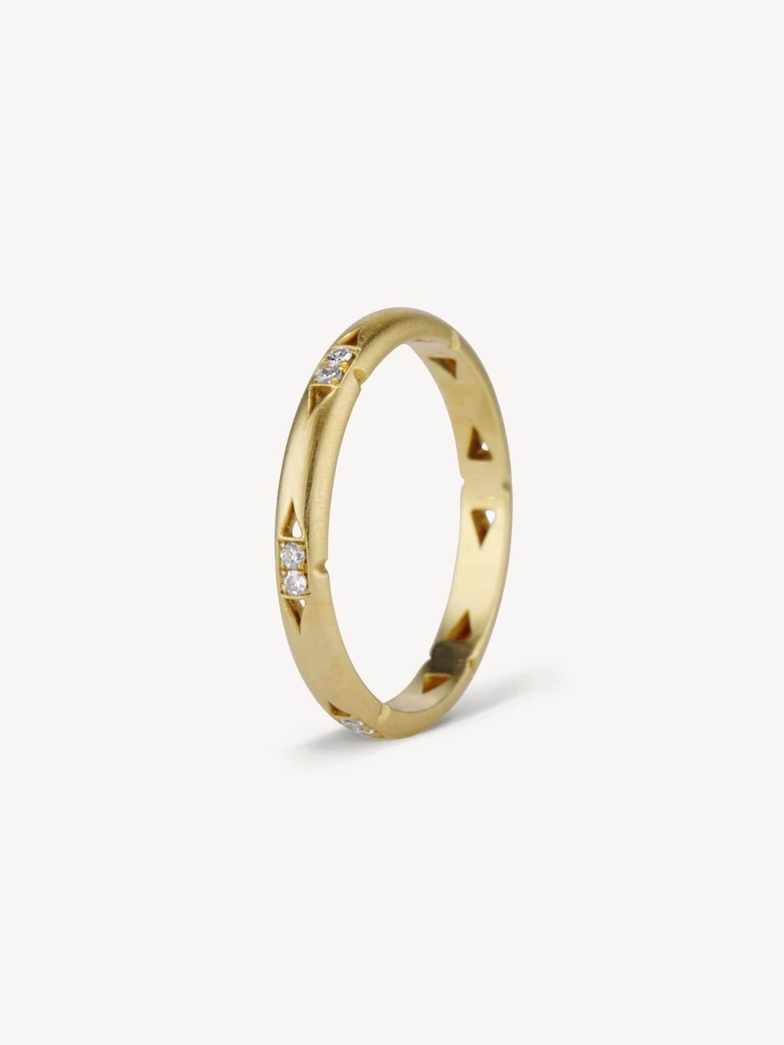 Star Eyes Yellow Gold Wedding Band – Erstwhile